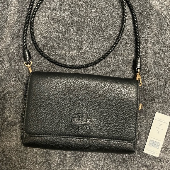 Tory Burch | Bags | Tory Burch Crossbody Taylor Flat Wallet Black ...